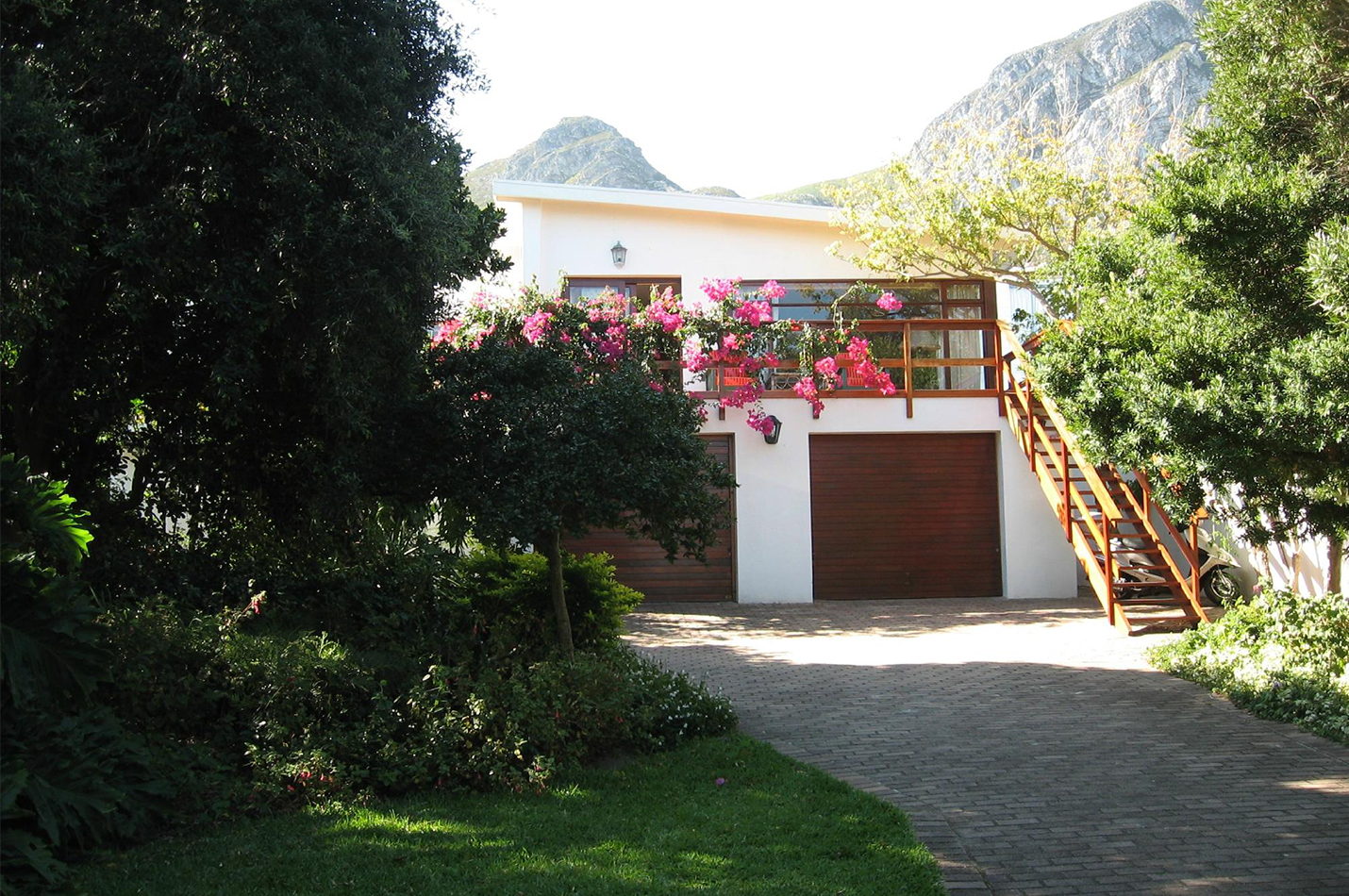 Benguela Cove Adventure Pirate Golf | Hermanus Tourism