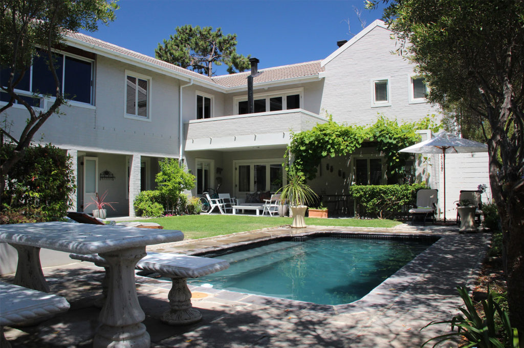 Guest Houses | Hermanus Tourism
